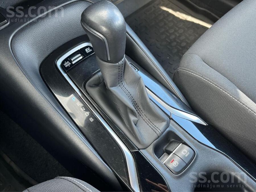 Zaļš Toyota Corolla 2019 Rīga, ar dzinēja tilpumu 1.80 L un nobraukumu 153 tūkst. km par 15990 €, foto 16 vietnē AUTOMOTO.COM.LV