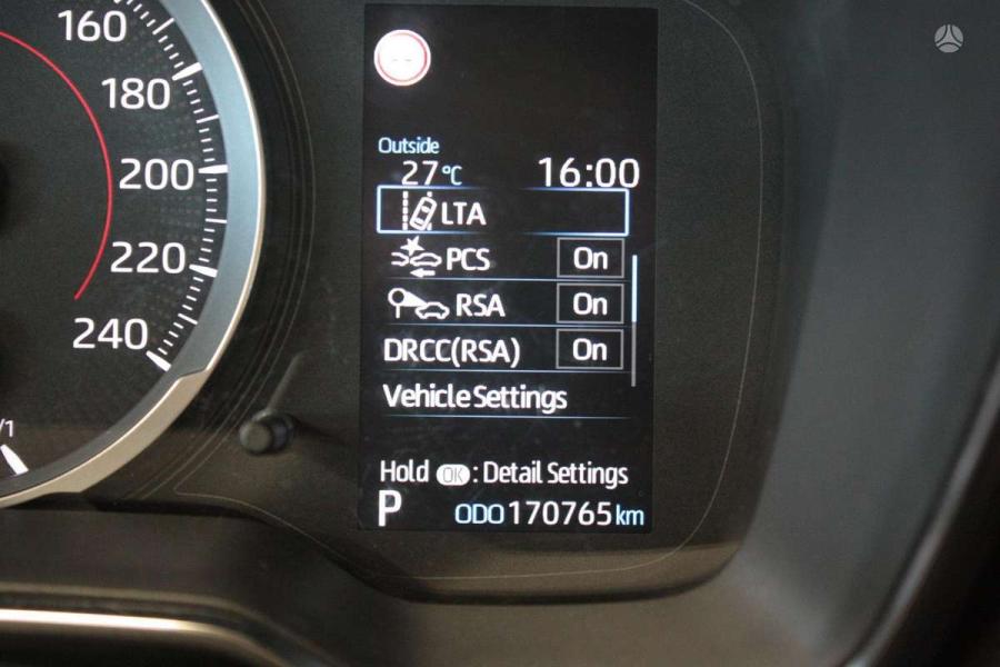 Green Toyota Corolla 2019 in Kaunas, with an engine capacity of 1.20 L and mileage of 171 thousand km for 14500 €, photo 24 on AUTOMOTO.COM.LV