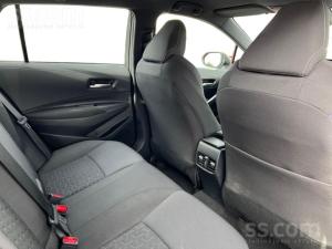 Zaļš Toyota Corolla 2019 Rīga, ar dzinēja tilpumu 1.20 L un nobraukumu 92 tūkst. km par 13990 €, foto 8 vietnē AUTOMOTO.COM.LV