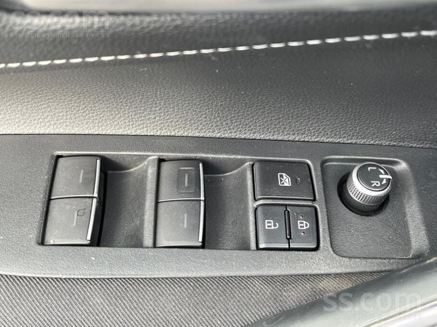 Zaļš Toyota Corolla 2019 Rīga, ar dzinēja tilpumu 1.20 L un nobraukumu 92 tūkst. km par 13990 €, foto 20 vietnē AUTOMOTO.COM.LV