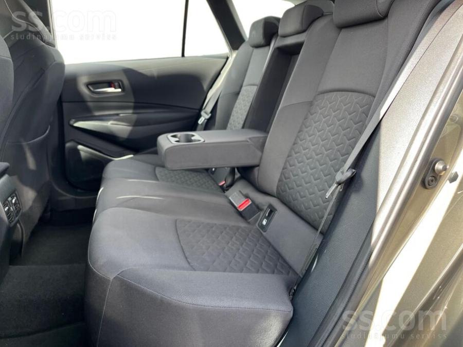 Zaļš Toyota Corolla 2019 Rīga, ar dzinēja tilpumu 1.20 L un nobraukumu 92 tūkst. km par 13990 €, foto 21 vietnē AUTOMOTO.COM.LV