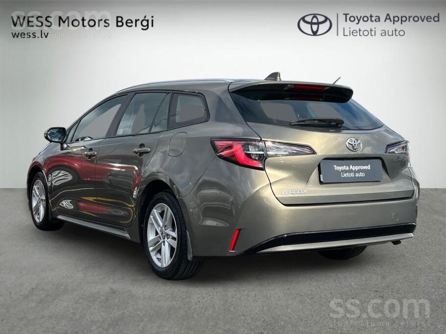 Zaļš Toyota Corolla 2019 Rīga, ar dzinēja tilpumu 1.20 L un nobraukumu 92 tūkst. km par 13990 €, foto 24 vietnē AUTOMOTO.COM.LV