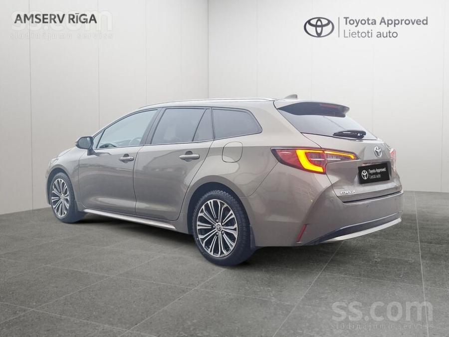 Zaļš Toyota Corolla 2020 Rīga, ar dzinēja tilpumu 1.20 L un nobraukumu 87 tūkst. km par 14400 €, foto 4 vietnē AUTOMOTO.COM.LV