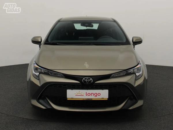 Green Toyota Corolla 2020 in Vilnius, with an engine capacity of 1.20 L and mileage of 168 thousand km for 11499 €, photo 3 on AUTOMOTO.COM.LV