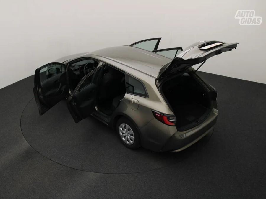 Green Toyota Corolla 2020 in Vilnius, with an engine capacity of 1.20 L and mileage of 168 thousand km for 11499 €, photo 14 on AUTOMOTO.COM.LV