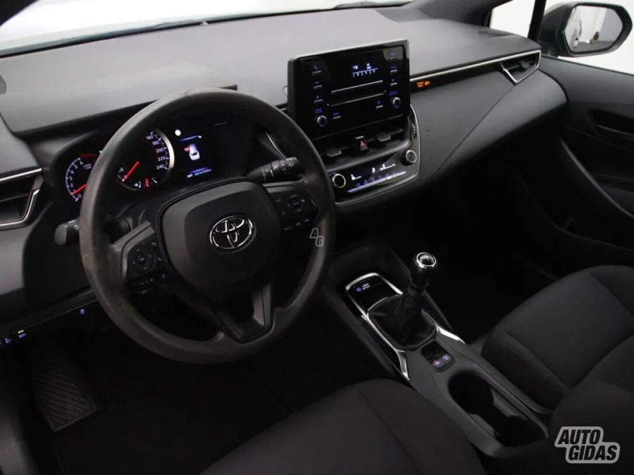 Green Toyota Corolla 2020 in Vilnius, with an engine capacity of 1.20 L and mileage of 168 thousand km for 11499 €, photo 17 on AUTOMOTO.COM.LV