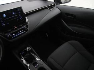 Green Toyota Corolla 2020 in Vilnius, with an engine capacity of 1.20 L and mileage of 168 thousand km for 11499 €, photo 22 on AUTOMOTO.COM.LV