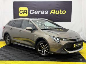 Zaļš Toyota Corolla 2020 Viļņa, ar dzinēja tilpumu 1.80 L un nobraukumu 55 tūkst. km par 18999 €, foto 4 vietnē AUTOMOTO.COM.LV