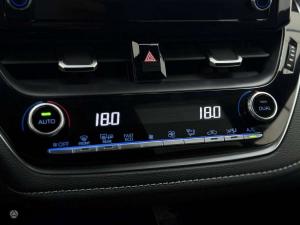 Zaļš Toyota Corolla 2020 Viļņa, ar dzinēja tilpumu 1.80 L un nobraukumu 55 tūkst. km par 18800 €, foto 26 vietnē AUTOMOTO.COM.LV
