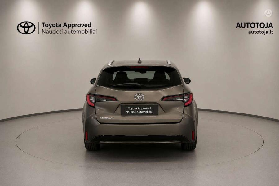 Zaļš Toyota Corolla 2021 Kauņa, ar dzinēja tilpumu 1.20 L un nobraukumu 68 tūkst. km par 14900 €, foto 5 vietnē AUTOMOTO.COM.LV