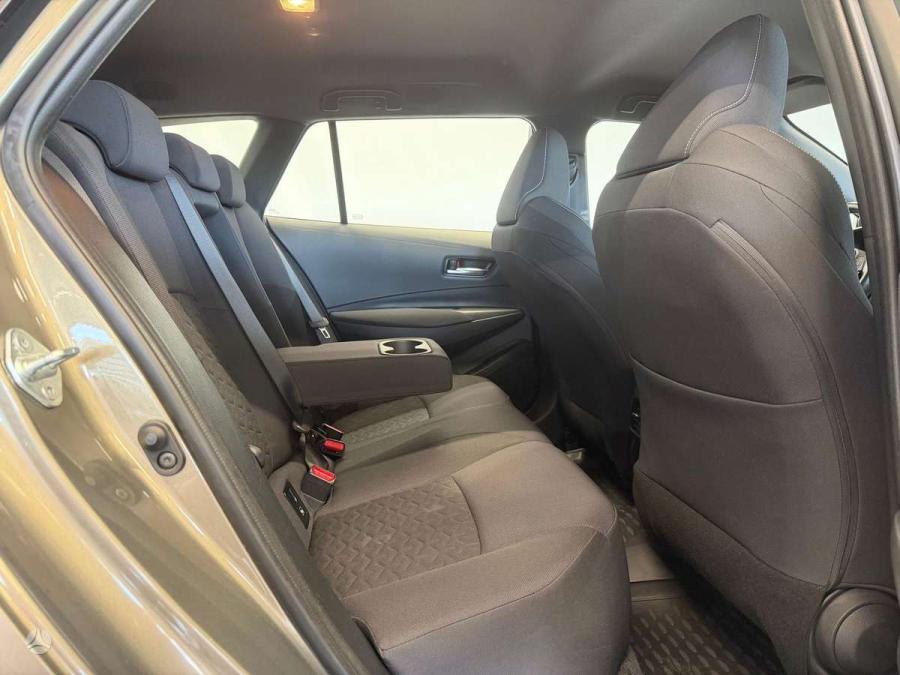 Zaļš Toyota Corolla 2021 Kauņa, ar dzinēja tilpumu 1.20 L un nobraukumu 68 tūkst. km par 14900 €, foto 8 vietnē AUTOMOTO.COM.LV