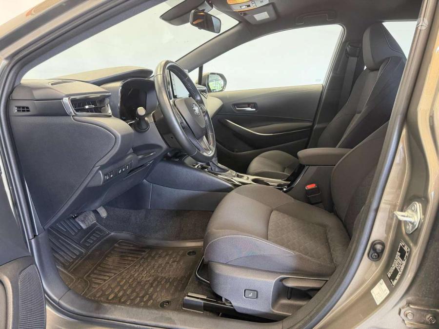 Zaļš Toyota Corolla 2021 Kauņa, ar dzinēja tilpumu 1.20 L un nobraukumu 68 tūkst. km par 14900 €, foto 12 vietnē AUTOMOTO.COM.LV