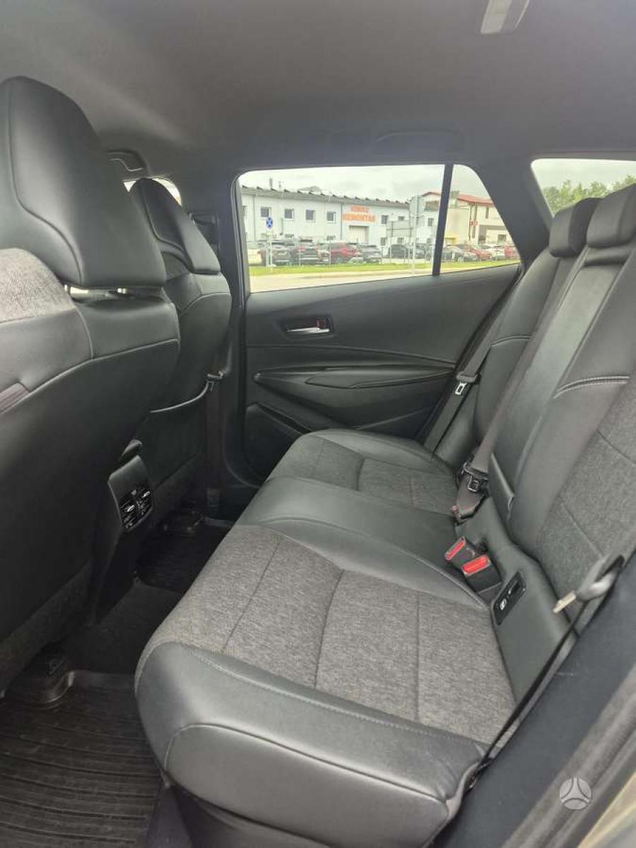 Zaļš Toyota Corolla 2022 Šauļi, ar dzinēja tilpumu 1.80 L un nobraukumu 188 tūkst. km par 13800 €, foto 7 vietnē AUTOMOTO.COM.LV