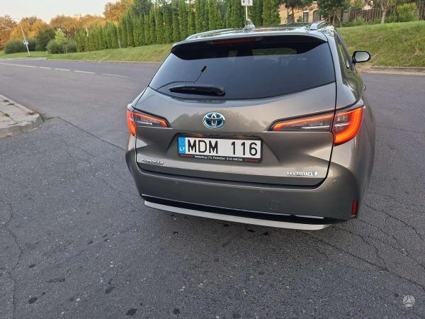 Toyota Corolla 2022 Viļņa vietnē Zaļš Toyota Corolla 2022 Viļņa, ar dzinēja tilpumu 1.80 L un nobraukumu 99 tūkst. km par 18200 €, foto 9 vietnē AUTOMOTO.COM.LV