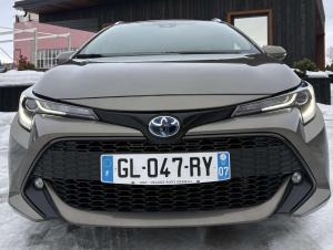 Green Toyota Corolla 2023 in Kaunas, with an engine capacity of 1.99 L and mileage of 199 thousand km for 15999 €, photo 3 on AUTOMOTO.COM.LV