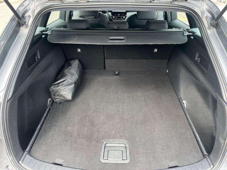Pelēks Toyota Corolla 2024 Klaipėda, ar dzinēja tilpumu 1.80 L un nobraukumu 59 tūkst. km par 24000 €, foto 11 vietnē AUTOMOTO.COM.LV