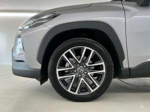 Grey Toyota Corolla 2025 in Vilnius, with an engine capacity of 1.80 L and mileage of 21 thousand km for 32900 €, photo 15 on AUTOMOTO.COM.LV
