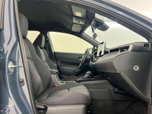 Pelēks Toyota Corolla 2025 Viļņa, ar dzinēja tilpumu 1.80 L un nobraukumu 15 tūkst. km par 33900 €, foto 7 vietnē AUTOMOTO.COM.LV