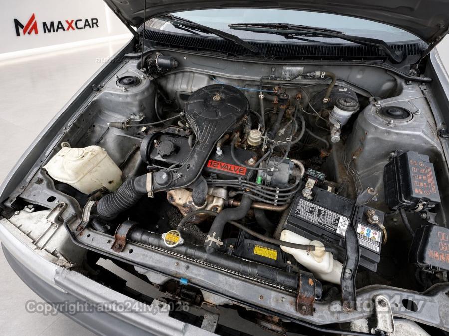 Grey Toyota Corolla 1988 in Tallinn, with an engine capacity of 1.30 L and mileage of 93 thousand km for 999 €, photo 5 on AUTOMOTO.COM.LV