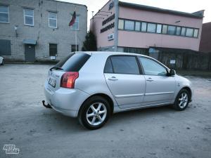 Grey Toyota Corolla 2002 in Kaunas, with an engine capacity of 2.00 L and mileage of 270 thousand km for 1000 €, photo 5 on AUTOMOTO.COM.LV