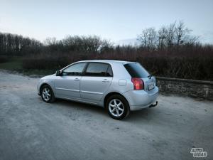 Grey Toyota Corolla 2002 in Kaunas, with an engine capacity of 2.00 L and mileage of 270 thousand km for 1000 €, photo 7 on AUTOMOTO.COM.LV