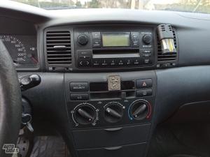 Grey Toyota Corolla 2002 in Vilnius, with an engine capacity of 1.40 L and mileage of 220 thousand km for 1000 €, photo 9 on AUTOMOTO.COM.LV