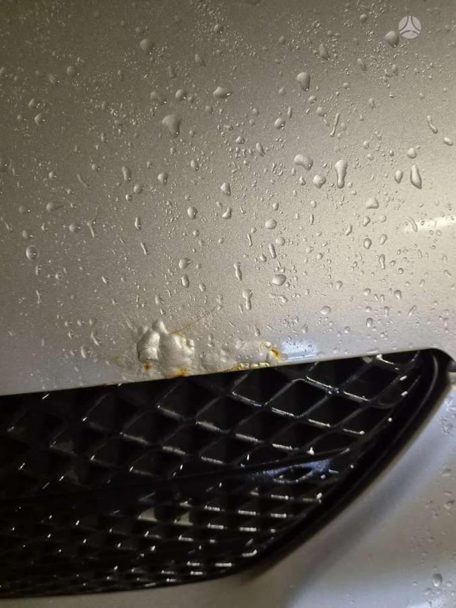 Pelēks Toyota Corolla 2002 Viļņa, ar dzinēja tilpumu 2.00 L un nobraukumu 256 tūkst. km par 900 €, foto 19 vietnē AUTOMOTO.COM.LV