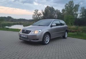 Grey Toyota Corolla 2002 in Utena, with an engine capacity of 1.80 L and mileage of 122 thousand km for 8850 €, photo  on AUTOMOTO.COM.LV