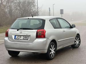 Grey Toyota Corolla 2003 in Vilnius, with an engine capacity of 1.40 L and mileage of 180 thousand km for 699 €, photo 4 on AUTOMOTO.COM.LV