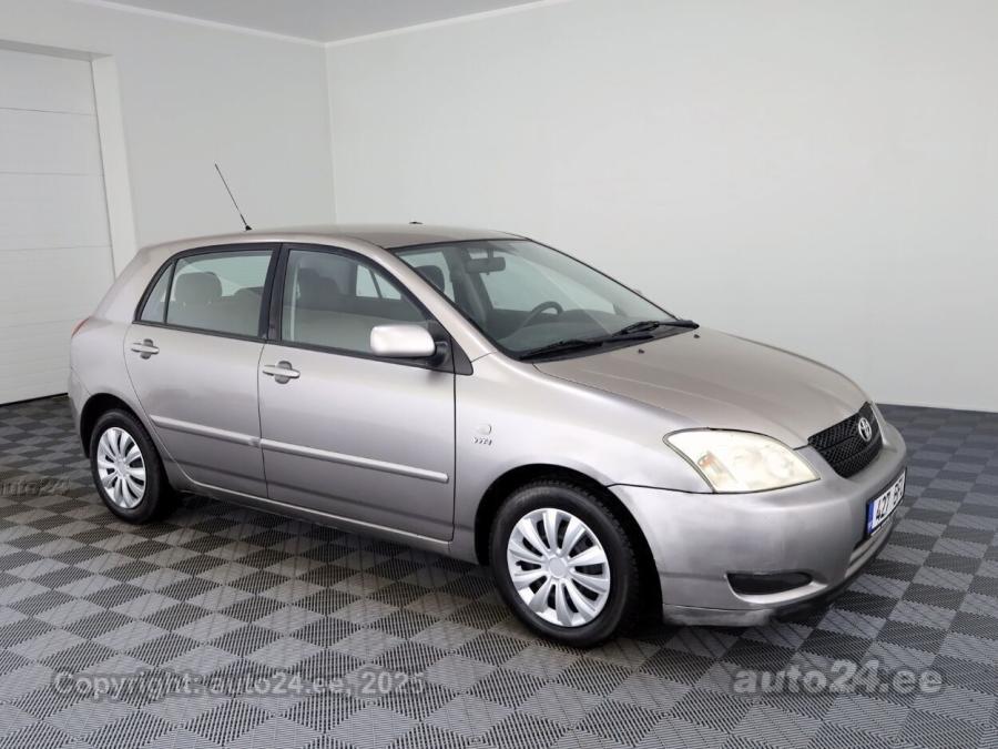 Pelēks Toyota Corolla 2003 Tallina, ar dzinēja tilpumu 1.60 L un nobraukumu 273 tūkst. km par 699 €, foto 1 vietnē AUTOMOTO.COM.LV