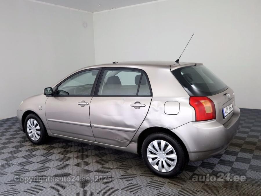 Pelēks Toyota Corolla 2003 Tallina, ar dzinēja tilpumu 1.60 L un nobraukumu 273 tūkst. km par 699 €, foto 4 vietnē AUTOMOTO.COM.LV