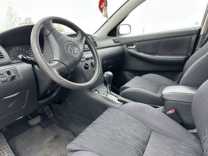 Pelēks Toyota Corolla 2003 Marijampole, ar dzinēja tilpumu 1.60 L un nobraukumu 200 tūkst. km par 2499 €, foto 7 vietnē AUTOMOTO.COM.LV