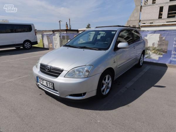 Pelēks Toyota Corolla 2003 Viļņa, ar dzinēja tilpumu 2.00 L un nobraukumu 274 tūkst. km par 699 €, foto 6 vietnē AUTOMOTO.COM.LV