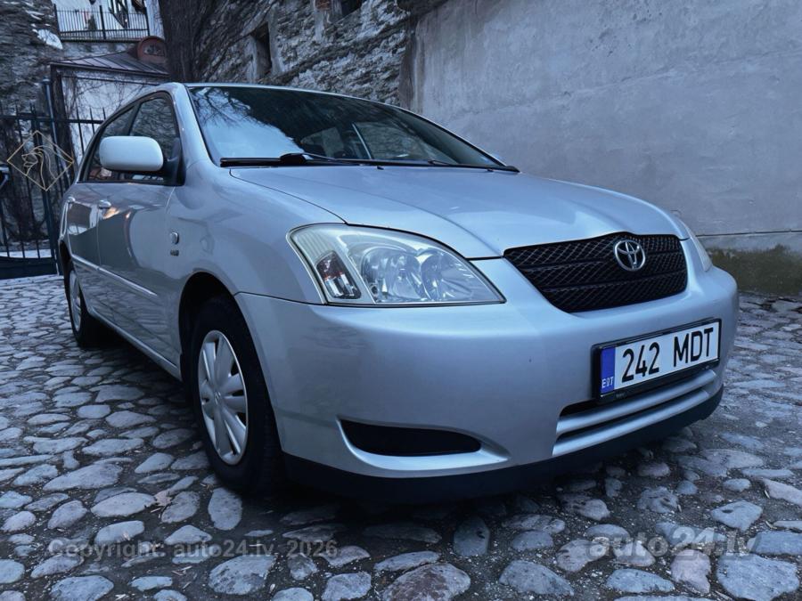 Grey Toyota Corolla 2003 in Tallinn, with an engine capacity of 1.40 L and mileage of 200 thousand km for 1999 €, photo 3 on AUTOMOTO.COM.LV