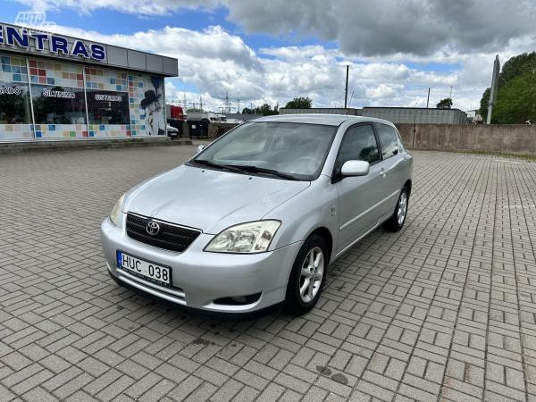 Pelēks Toyota Corolla 2003 Šauļi, ar dzinēja tilpumu 1.40 L un nobraukumu 191 tūkst. km par 1200 €, foto 1 vietnē AUTOMOTO.COM.LV