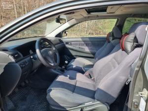 Pelēks Toyota Corolla 2003 Viļņa, ar dzinēja tilpumu 1.40 L un nobraukumu 118 tūkst. km par 4500 €, foto 7 vietnē AUTOMOTO.COM.LV