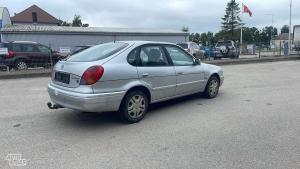 Pelēks Toyota Corolla 2003 Marijampole, ar dzinēja tilpumu 2.00 L un nobraukumu 200 tūkst. km par 1100 €, foto 5 vietnē AUTOMOTO.COM.LV