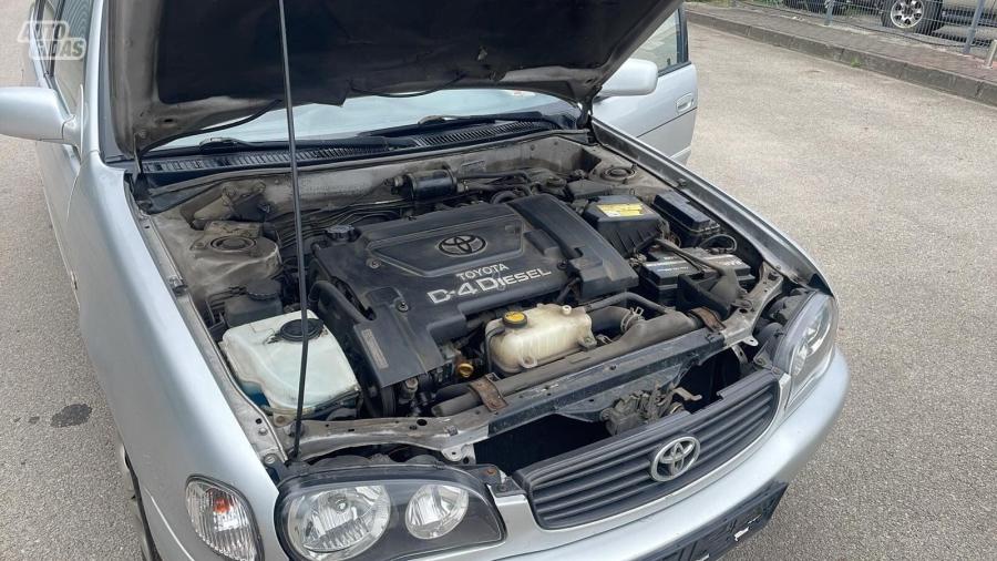Pelēks Toyota Corolla 2003 Marijampole, ar dzinēja tilpumu 2.00 L un nobraukumu 200 tūkst. km par 1100 €, foto 12 vietnē AUTOMOTO.COM.LV