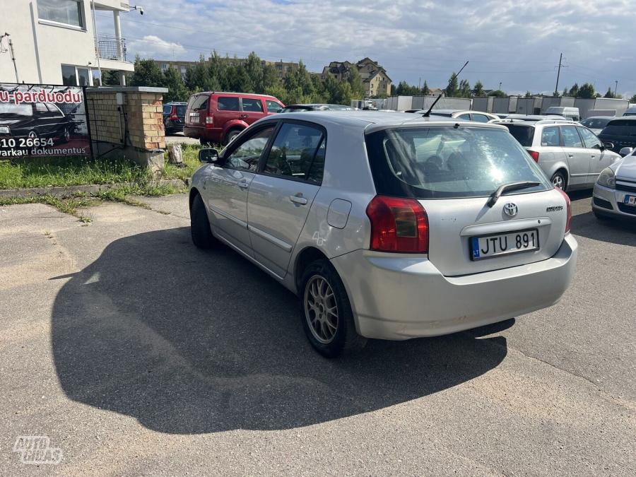 Pelēks Toyota Corolla 2003 Šauļi, ar dzinēja tilpumu 2.00 L un nobraukumu 0 tūkst. km par 939 €, foto 9 vietnē AUTOMOTO.COM.LV