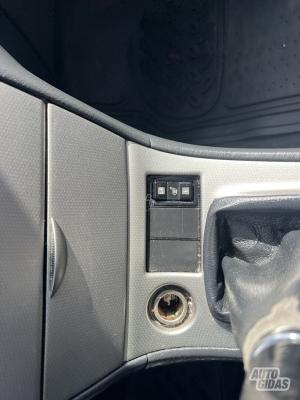 Pelēks Toyota Corolla 2003 Šauļi, ar dzinēja tilpumu 2.00 L un nobraukumu 0 tūkst. km par 939 €, foto 23 vietnē AUTOMOTO.COM.LV