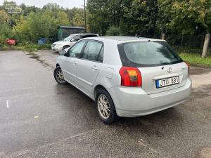 Grey Toyota Corolla 2003 in Siauliai, with an engine capacity of 2.00 L and mileage of 0 thousand km for 1100 €, photo 6 on AUTOMOTO.COM.LV