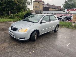 Grey Toyota Corolla 2003 in Siauliai, with an engine capacity of 2.00 L and mileage of 0 thousand km for 1100 €, photo 8 on AUTOMOTO.COM.LV