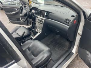 Grey Toyota Corolla 2003 in Siauliai, with an engine capacity of 2.00 L and mileage of 0 thousand km for 1100 €, photo 16 on AUTOMOTO.COM.LV