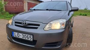 Pelēks Toyota Corolla 2004 Daugavpils, ar dzinēja tilpumu 2.00 L un nobraukumu 370 tūkst. km par 18600 €, foto 2 vietnē AUTOMOTO.COM.LV