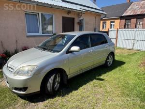 Pelēks Toyota Corolla 2004 Krāslava, ar dzinēja tilpumu 1.60 L un nobraukumu 193 tūkst. km par 2700 €, foto 3 vietnē AUTOMOTO.COM.LV