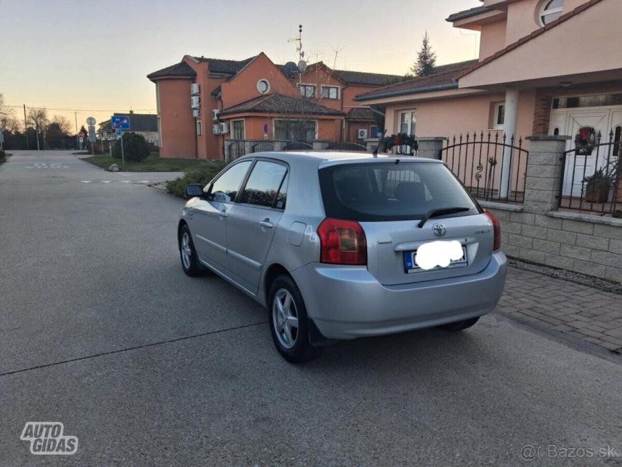 Pelēks Toyota Corolla 2004 Marijampole, ar dzinēja tilpumu 1.60 L un nobraukumu 200 tūkst. km par 2899 €, foto 3 vietnē AUTOMOTO.COM.LV