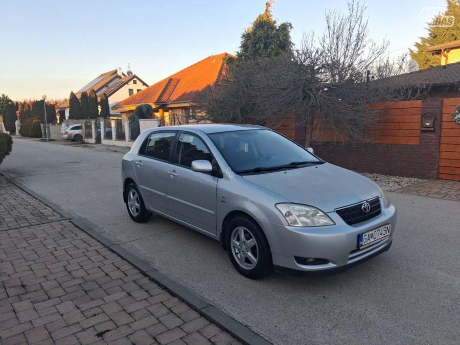 Pelēks Toyota Corolla 2004 Marijampole, ar dzinēja tilpumu 1.60 L un nobraukumu 200 tūkst. km par 2899 €, foto 5 vietnē AUTOMOTO.COM.LV