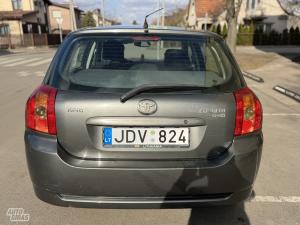 Grey Toyota Corolla 2004 in Kaunas, with an engine capacity of 2.00 L and mileage of 256 thousand km for 1480 €, photo 7 on AUTOMOTO.COM.LV