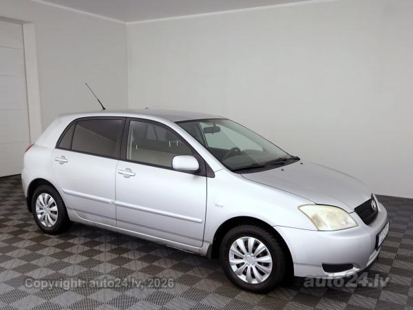 Серый Тойота Королла 2004 в Таллин, объемом двигателя 1.40 л и пробегом 189 тыс. км за 999 €, фото 1 на AUTOMOTO.COM.LV