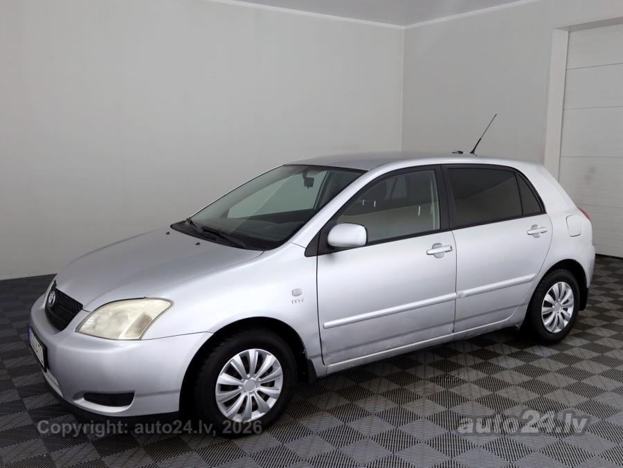 Grey Toyota Corolla 2004 in Tallinn, with an engine capacity of 1.40 L and mileage of 189 thousand km for 999 €, photo 3 on AUTOMOTO.COM.LV